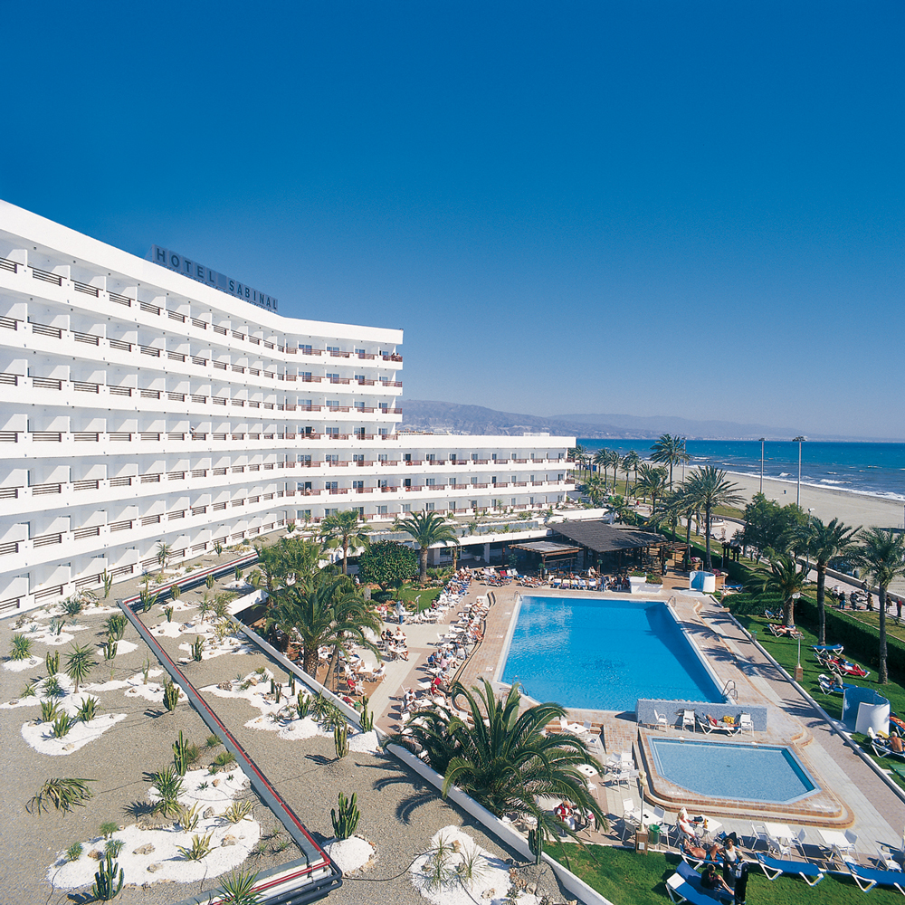 Best Hotels incorpora el hotel Sabinal de Roquetas de Mar a su cartera ...